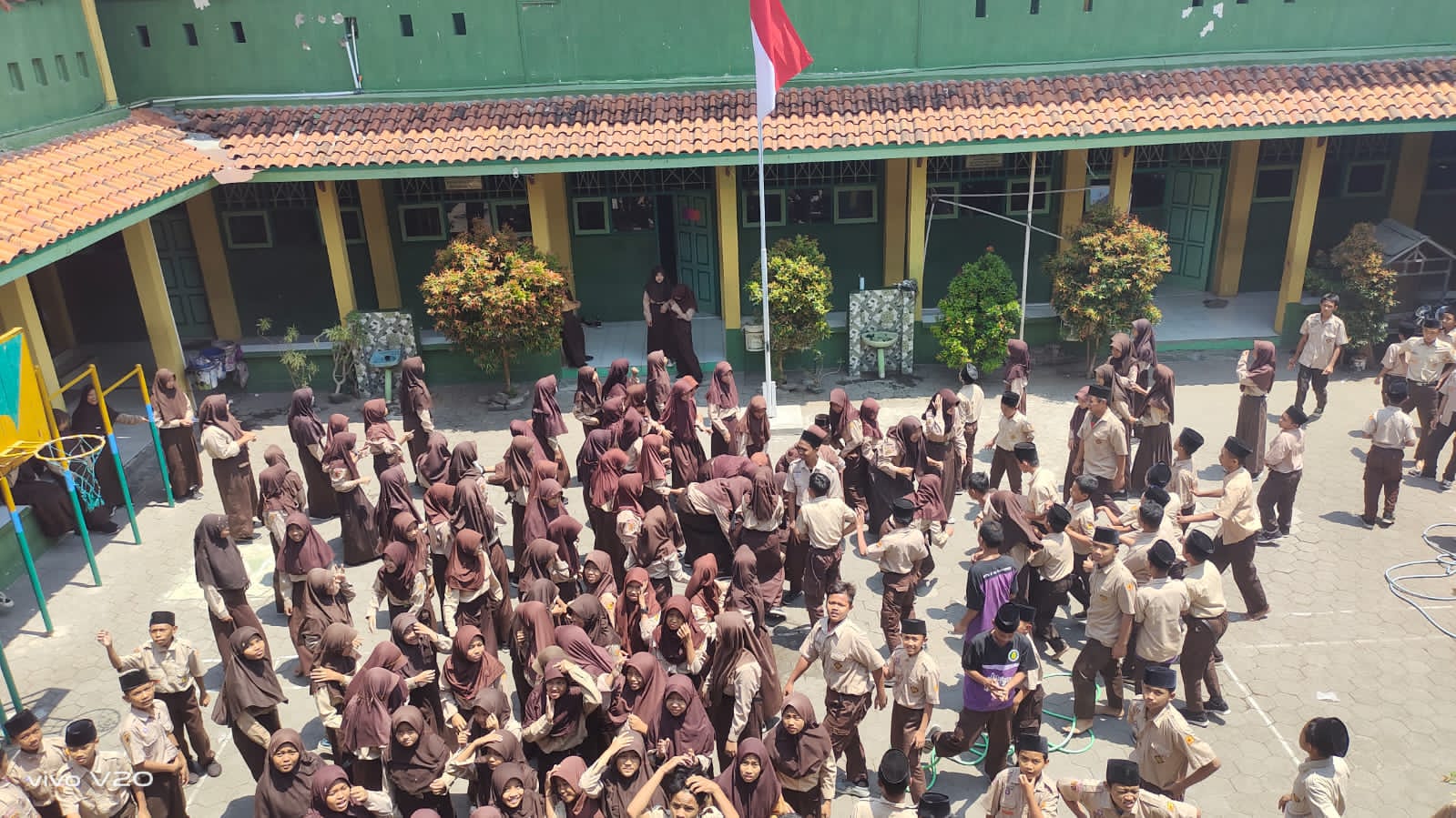 TRADISI UDIK UDIKAN RABU PUNGKASAN, LESTARIKAN KEARIFAN LOKAL | MTs ...